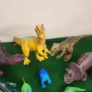 Toys | Dinosaur Toy Lot Of 19 Safari Allosaurus 1995 Corythosaurus 1986 ...